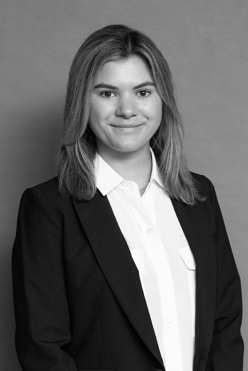 Retail Associate Director - Nicole Daugherty - Newmark Zimmer