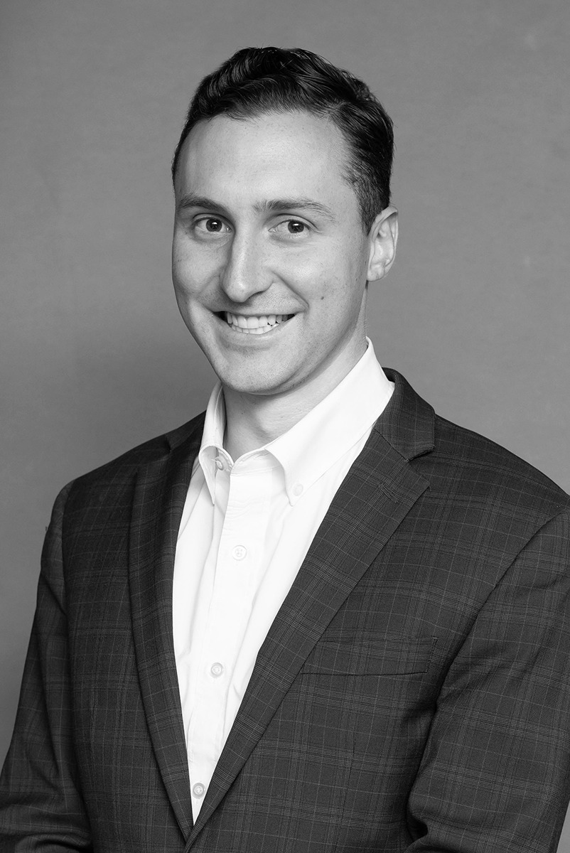 Director in Commercial Real Estate - Tommy Gentry - Newmark Zimmer